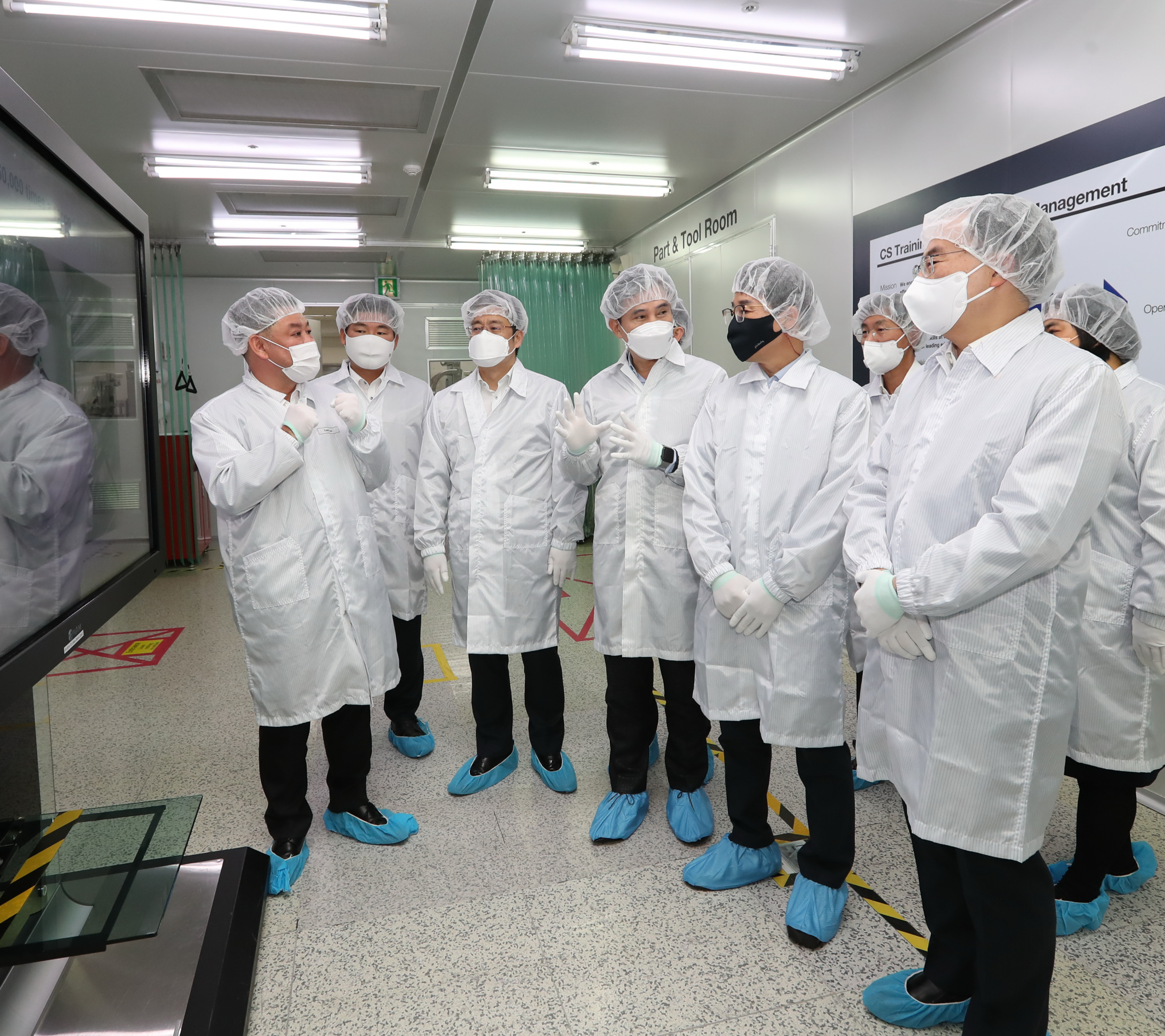 Hwaseong City, the world's No. 1 exposure equipment ASML succeeded in ...